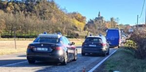 Incidente mortale a Capriata d'Orba: ciclista investito da furgone