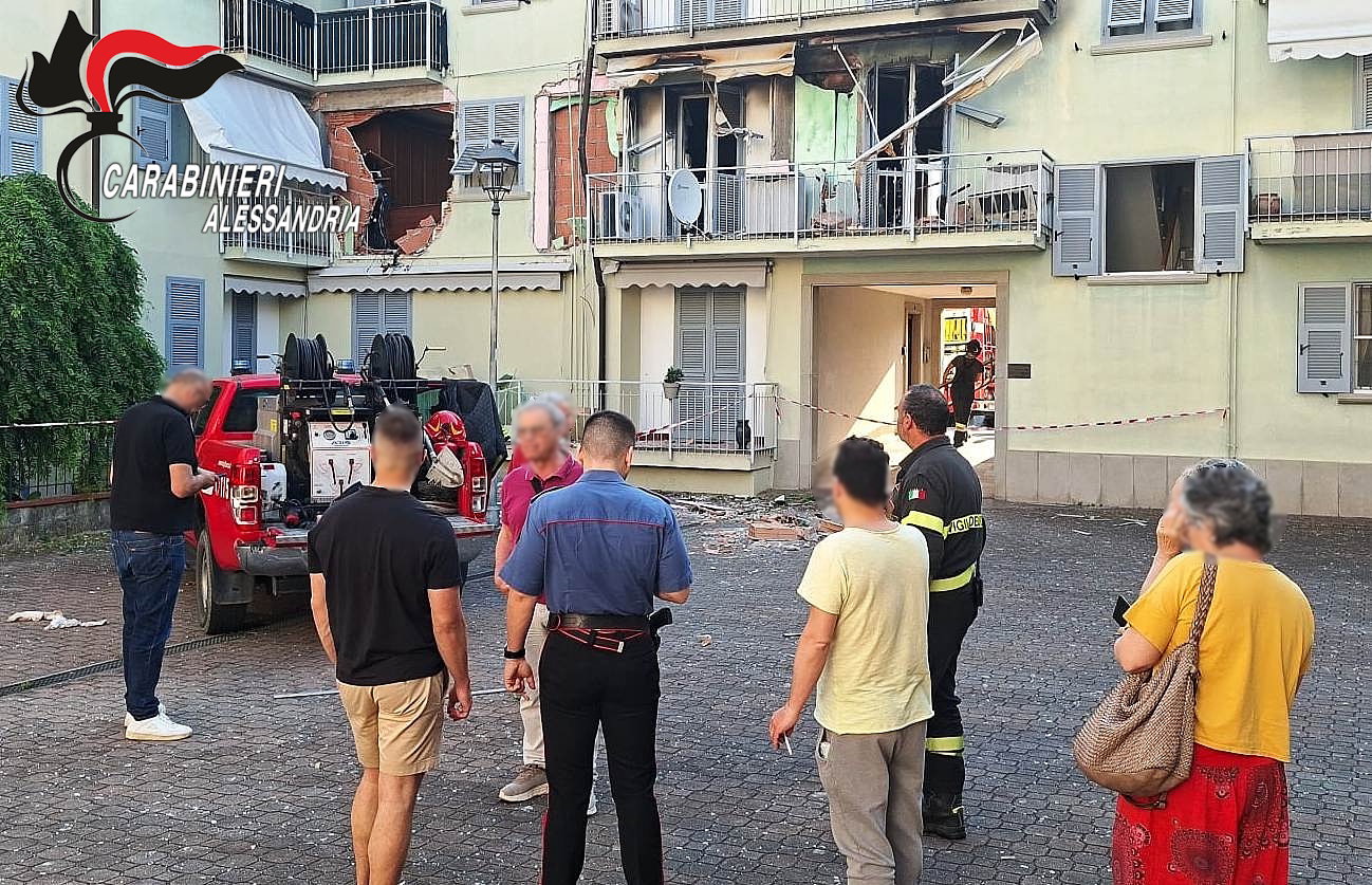 Esplosione in un appartamento a Vignole Borbera. Grave un uomo di 50 anni